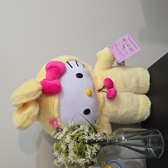 Hello Kitty | Toys | Hello Kitty Easter Greeter Fast Shipping | Poshmark
